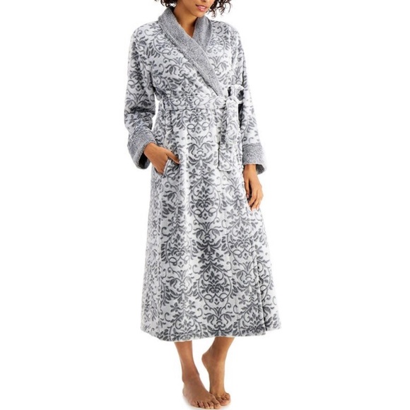 Yarn & Sea | Intimates & Sleepwear | Yarn Sea Floral Scroll Long Robe ...